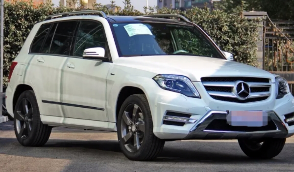 奔驰glk300价格及图片 目前已停产（2015款售价48.50万） — 车标大全网
